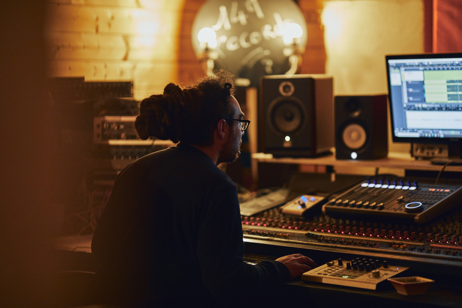 149 Studio : la transmission au cœur de la musique niçoise ! - Studios ...